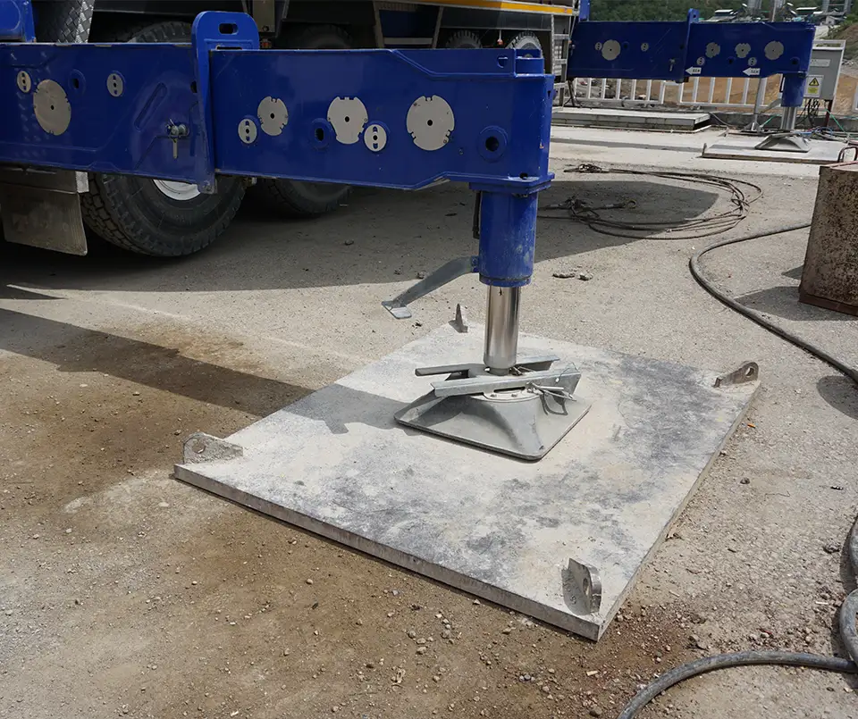 Guide to Crane Safety Equipment